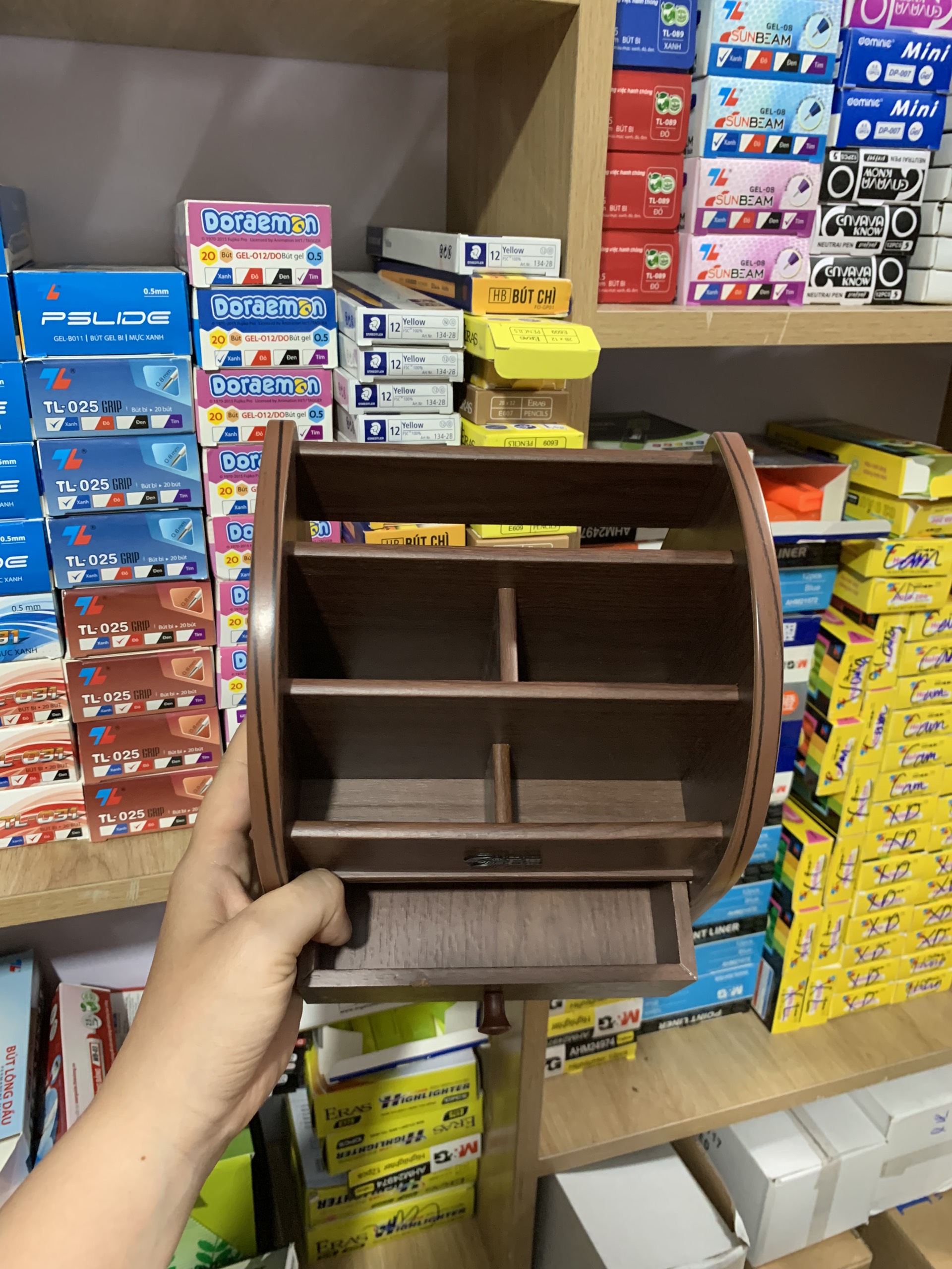 Cắm bút gỗ HX-1028 - Văn Phòng Phẩm - Dụng cụ Văn Phòng giá rẻ gần đây ...